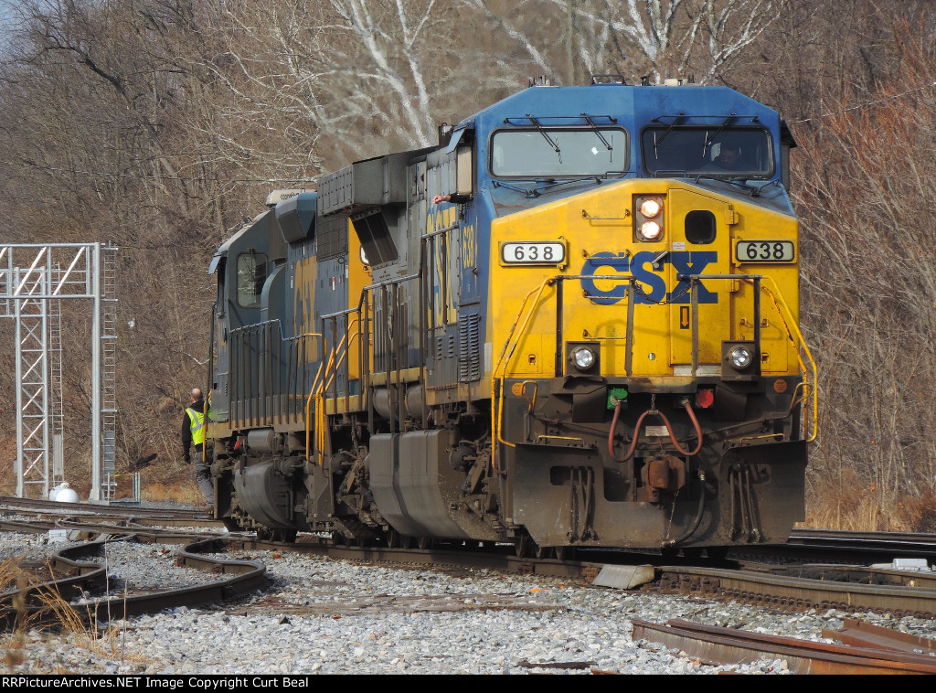 CSX 638 and 8441 (2)